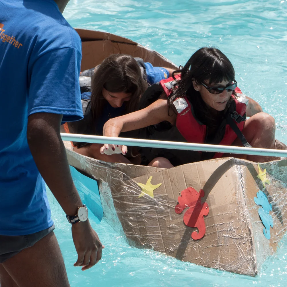 Carton Boat Race - BGBUILDING